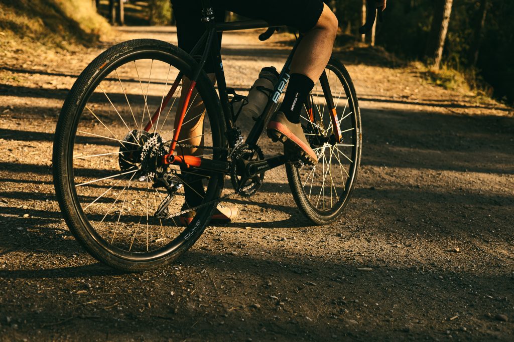 PI ROPE: Polymer fibers make featherweight spokes - RAW Cycling Magazine