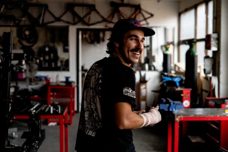 Safi Works: Intimate and curated framebuilding from scratch - RAW ...